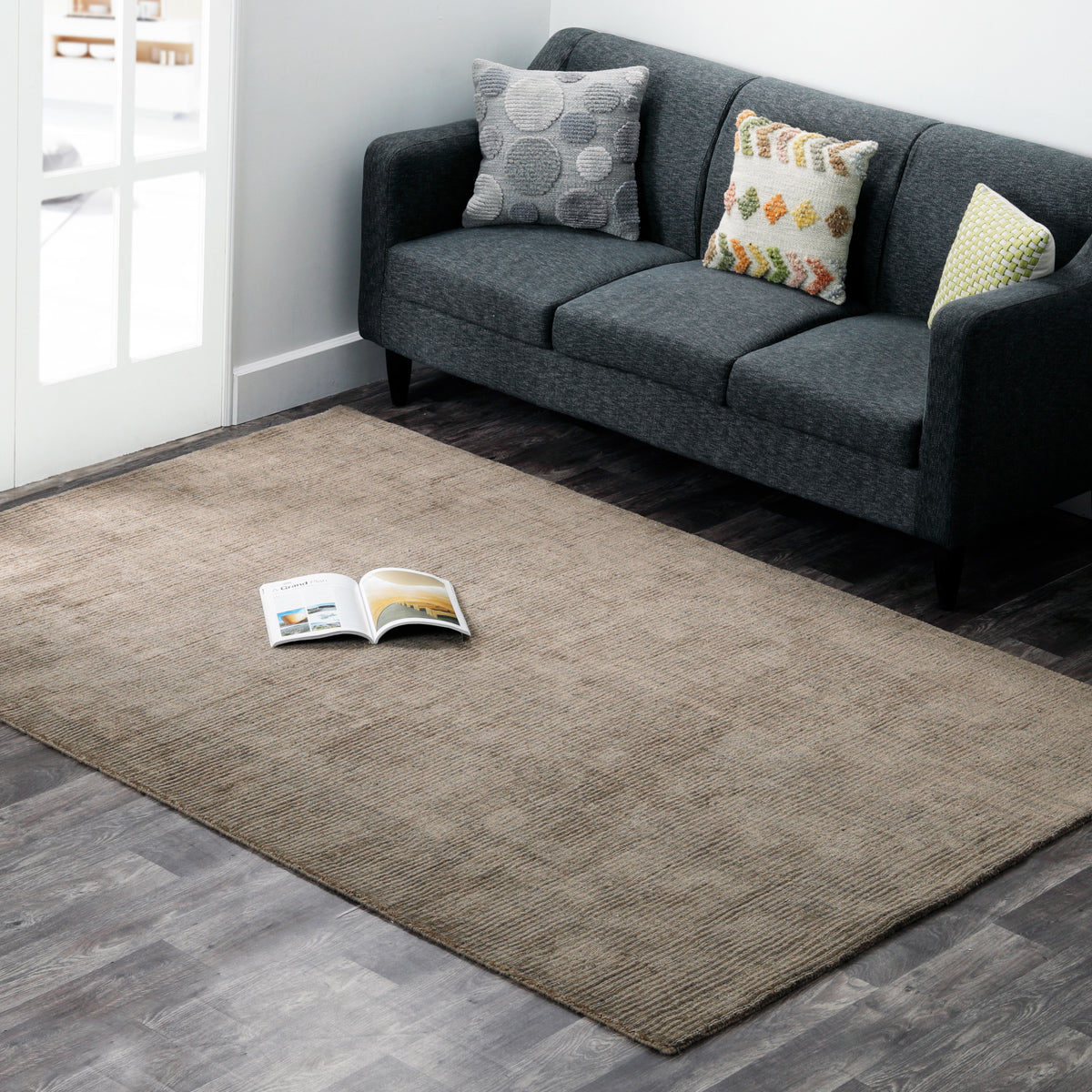 Textured Pinstripe Indoor/Outdoor Bronze Rug Carpet